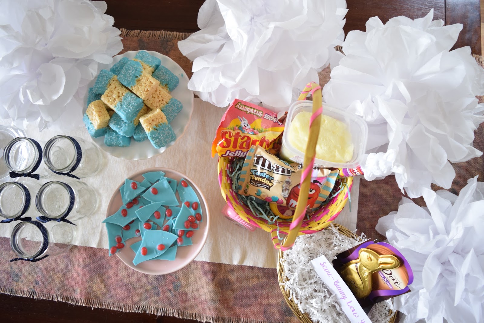 DIY: Tissue Paper Flowers