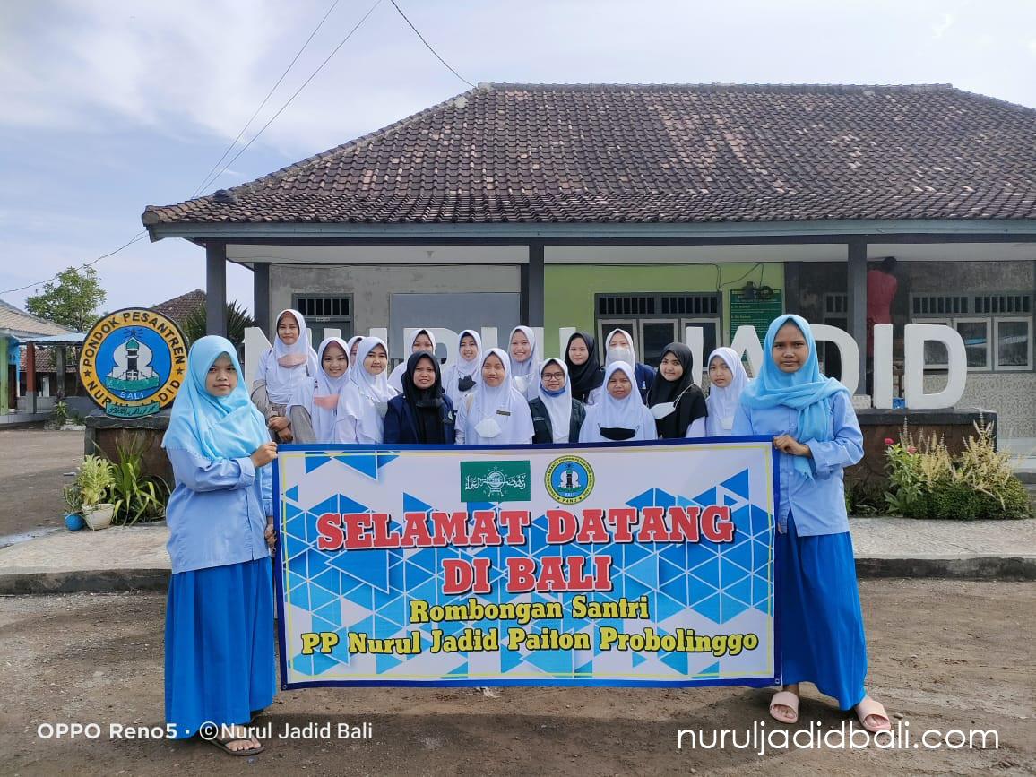 Santri Pp Nurul Jadid Paiton Disambut Dengan Hadrah Di Pulau Bali Nurul Jadid Bali