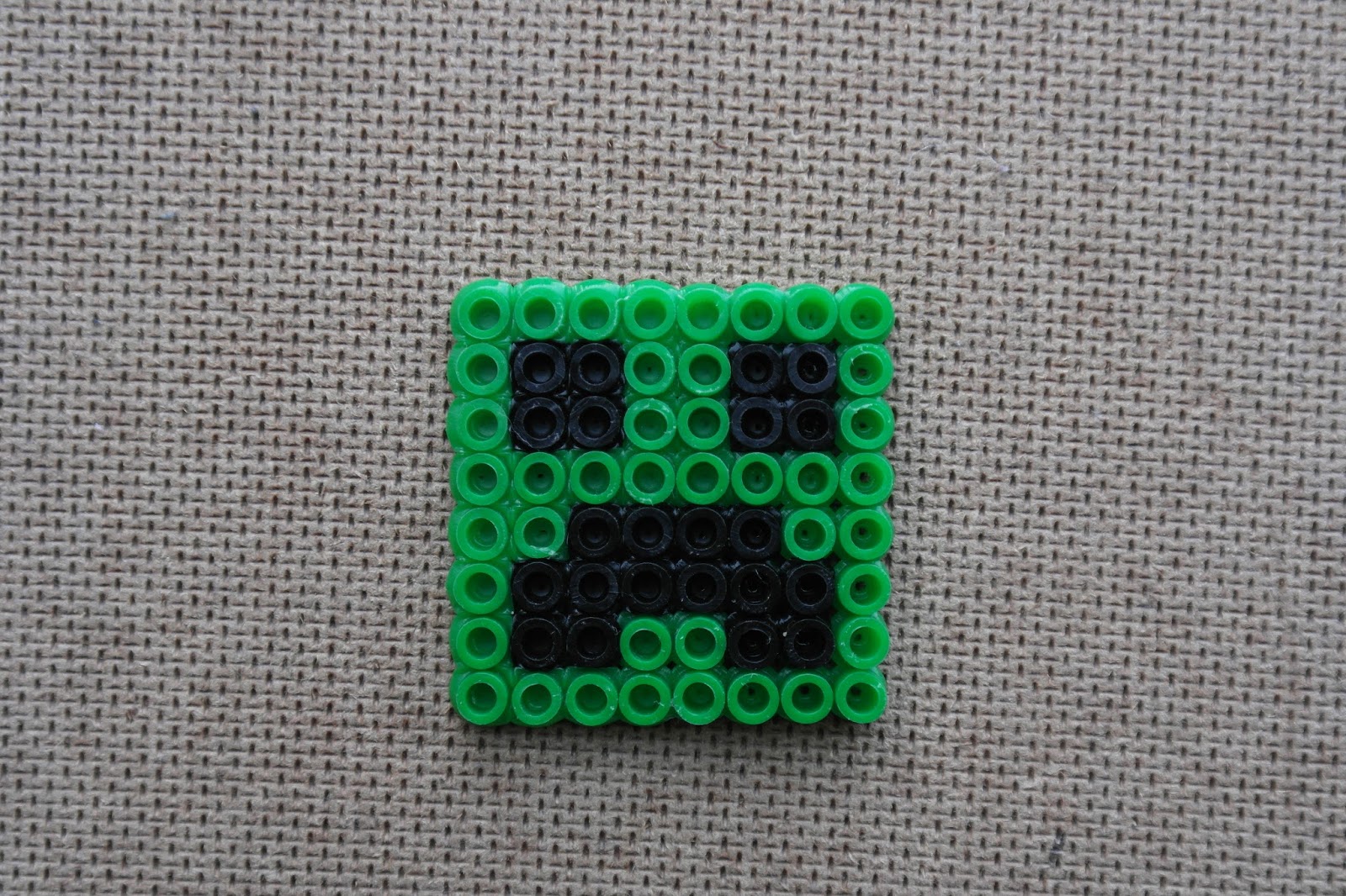 Pyssla Ideas: Minecraft Creeper Head