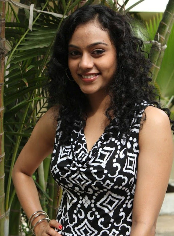 Celeb Saree ..: Rupa Manjari Nice Curly Hair style Latest Cute Smile Stills