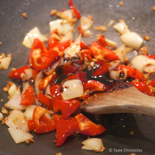 Indo Chinese Chili Chicken | Taste Chronicles