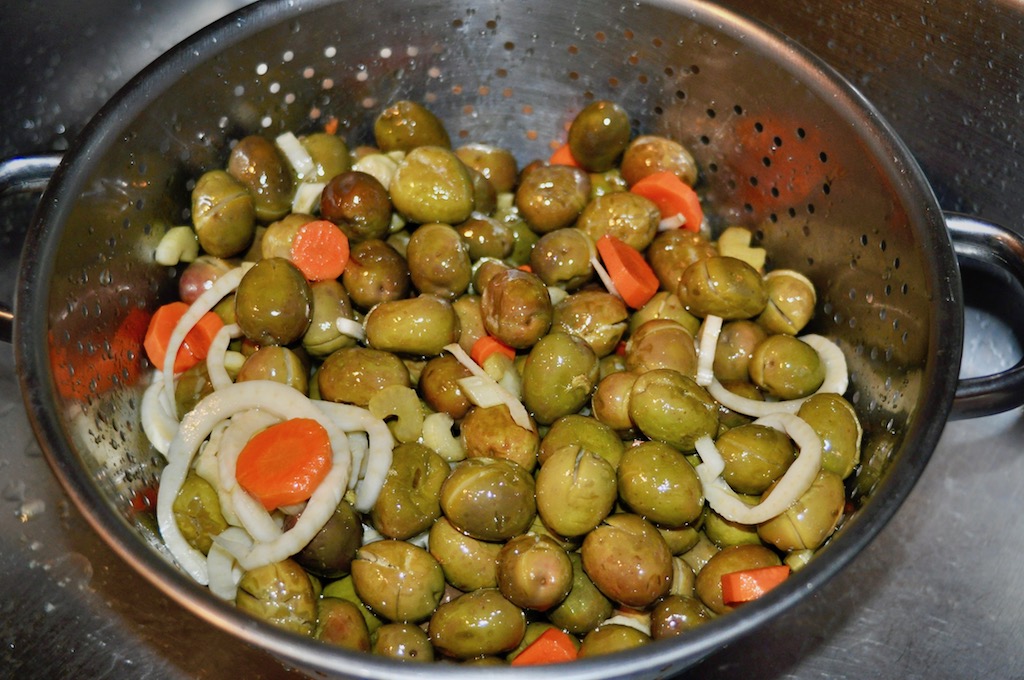 Mister Meatball: Mom's cured green olives