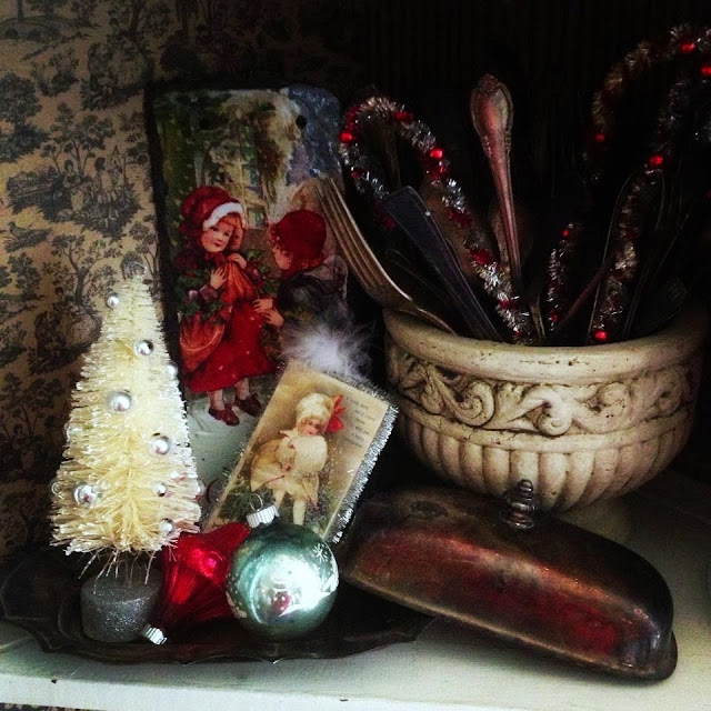 Follow The Yellow Brick Home - Charming DIY Victorian Style Christmas ...