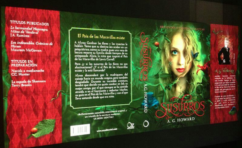 A Still and Quiet Madness ~A.G. Howard~: My first foreign book cover!!!