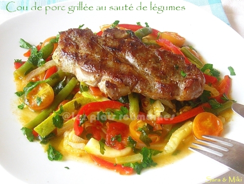 Les plats roumaines: Cou de porc grillée au sauté de légumes