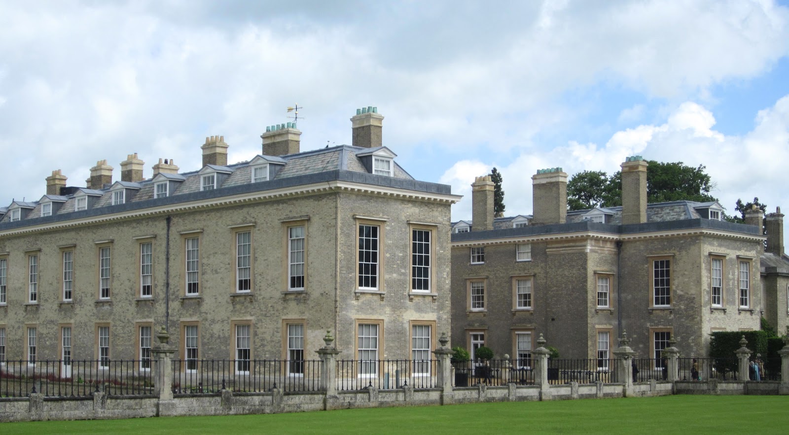 Eve-'n-Song in London: Impressions of Althorp