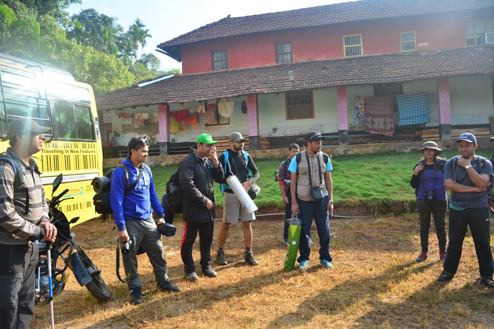 to TRAVEL is to LIVE: Bandaje Arbi Falls and Ballarayanadurga fort Trek ...