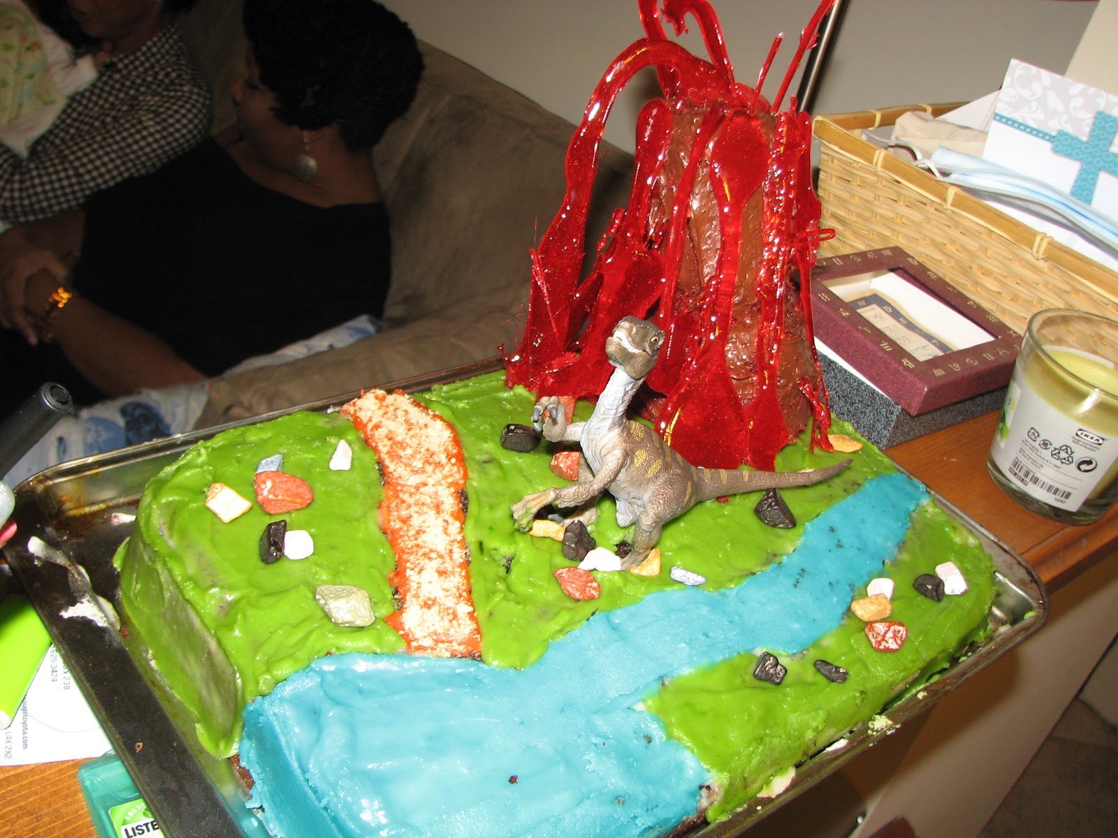 The Adventures of Ninja Boy: Velociraptor cake