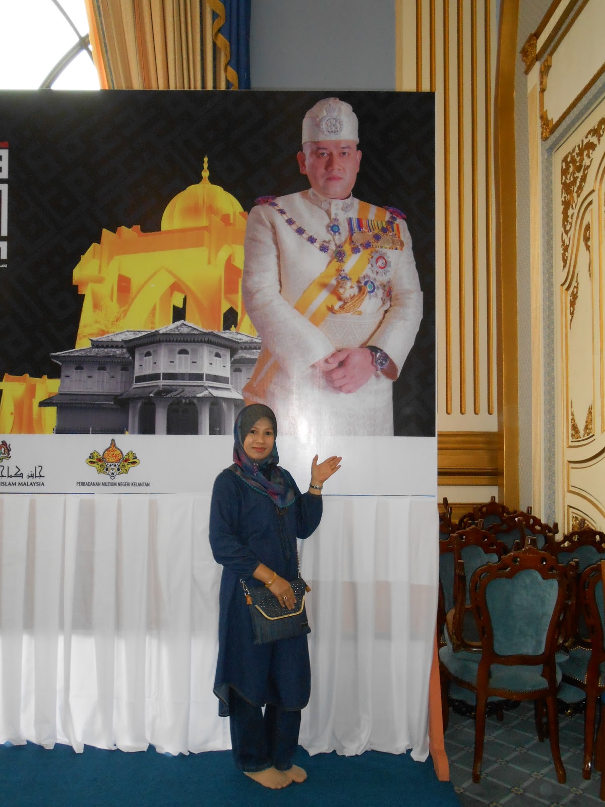 INDAHNYA PERIBAHASA: Raja Adil Raja Disembah, Raja Zalim Raja Disanggah.