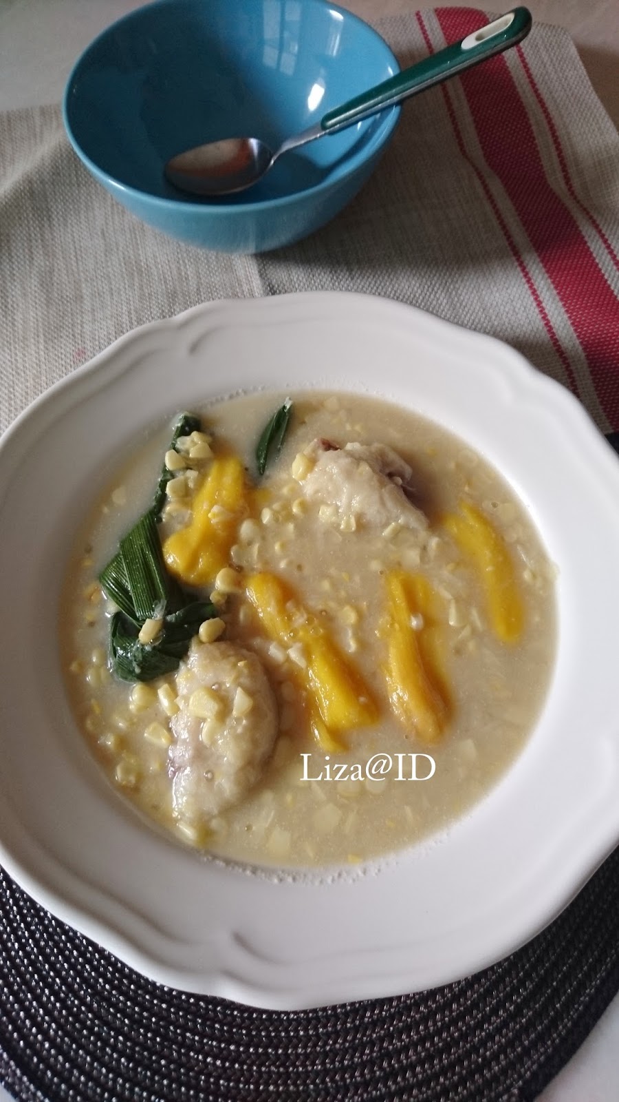 INTAI DAPUR: Bubur Jagung, Durian dan Nangka...