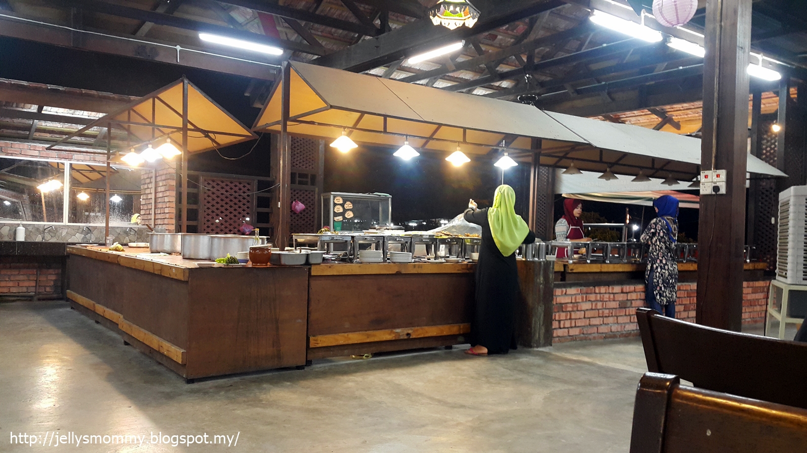 A little bit of Everything: Shell Dumping (Nibong Tebal) at Kari Corner