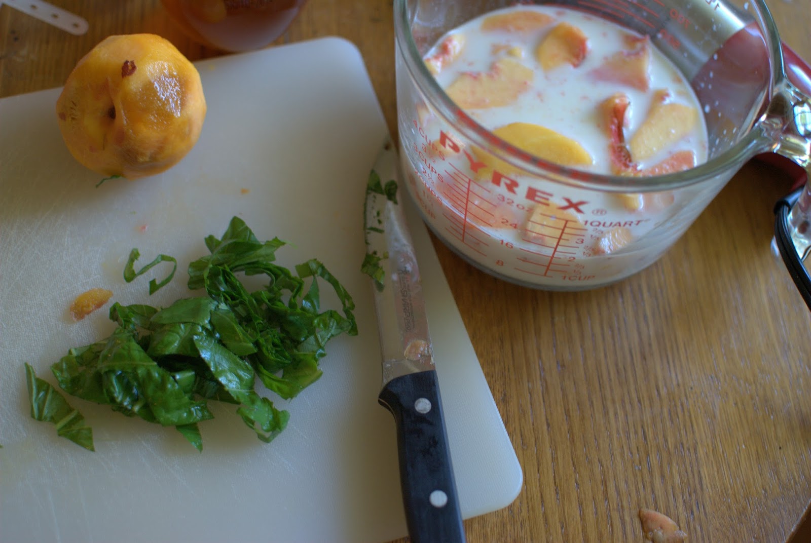 My Trash and Treasure: peach basil popsicles