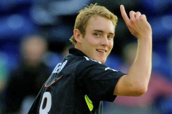 Sport Stars Of World: Stuart Broad Bio,Profile & Pictures 2011