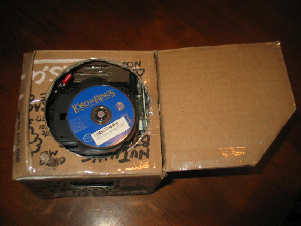 Nintendo Gamebox GC Ghetto Case Mod: Custom $0 GameCube Case