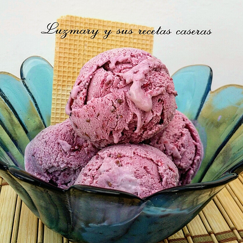 Luzmary y sus recetas caseras: HELADO DE MORA ( THERMOMIX )