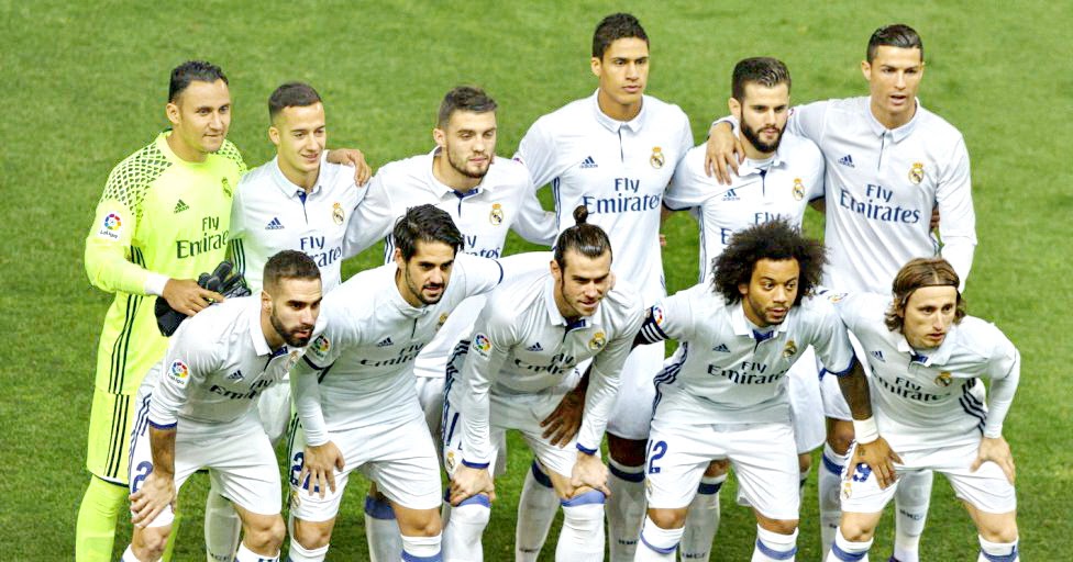 EQUIPOS DE FÚTBOL: onces históricos y actuales