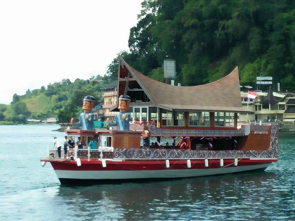 Amazing Grace, Sanggar-Nantindang: Kapal Wisata Kab. Samosir