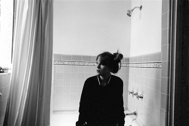 Laura Welsh Unveils Stunning Single ‘Let Me Go London’