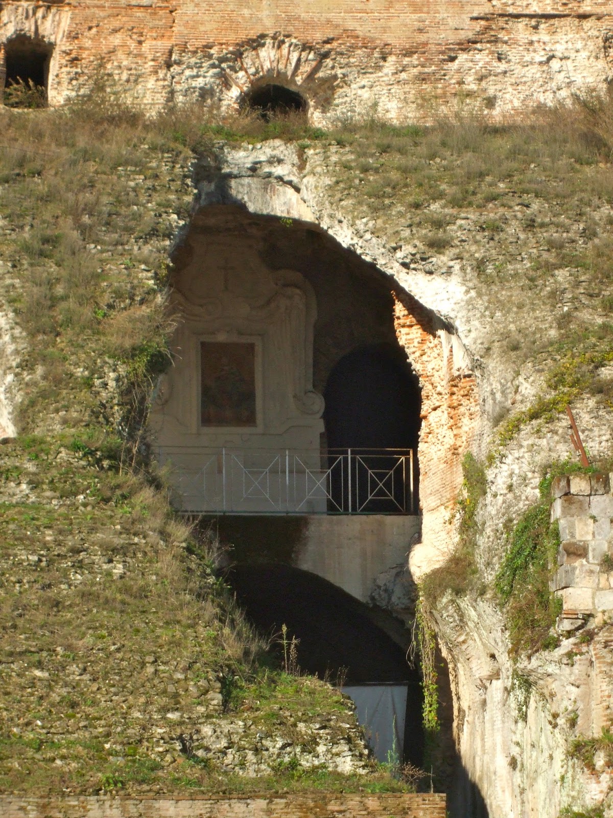 Monte Massico ed il territorio tra i fiumi Garigliano e Volturno: La ...