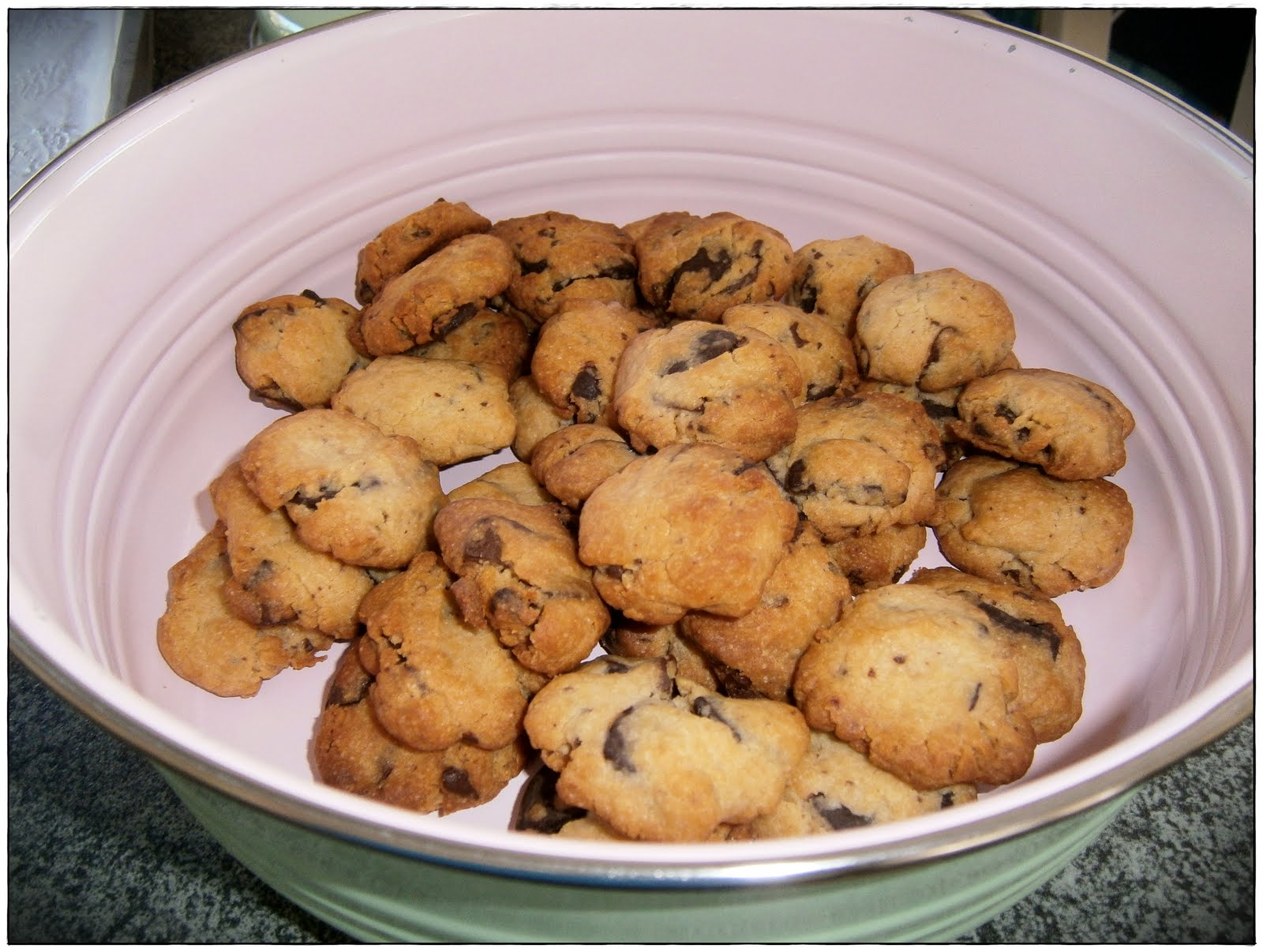 Sunshine x 3: Loving: Chocolate Chip Biccies ♥
