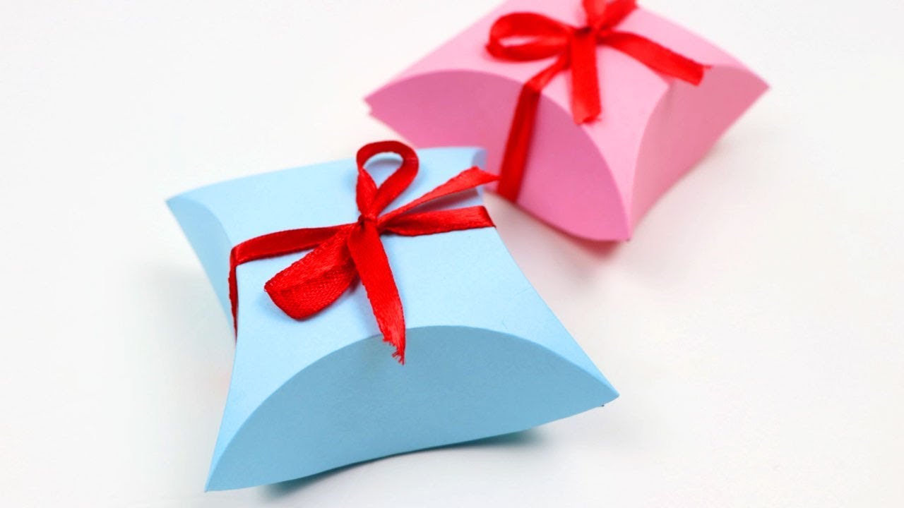 Custom design paper gift boxes