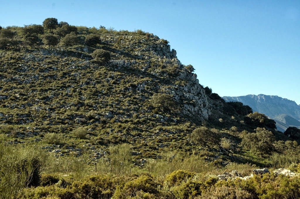 Senderismo El Tercer Tiempo: CIRCULAR POR LOS TAJOS DE LAS GRAJAS Y ...