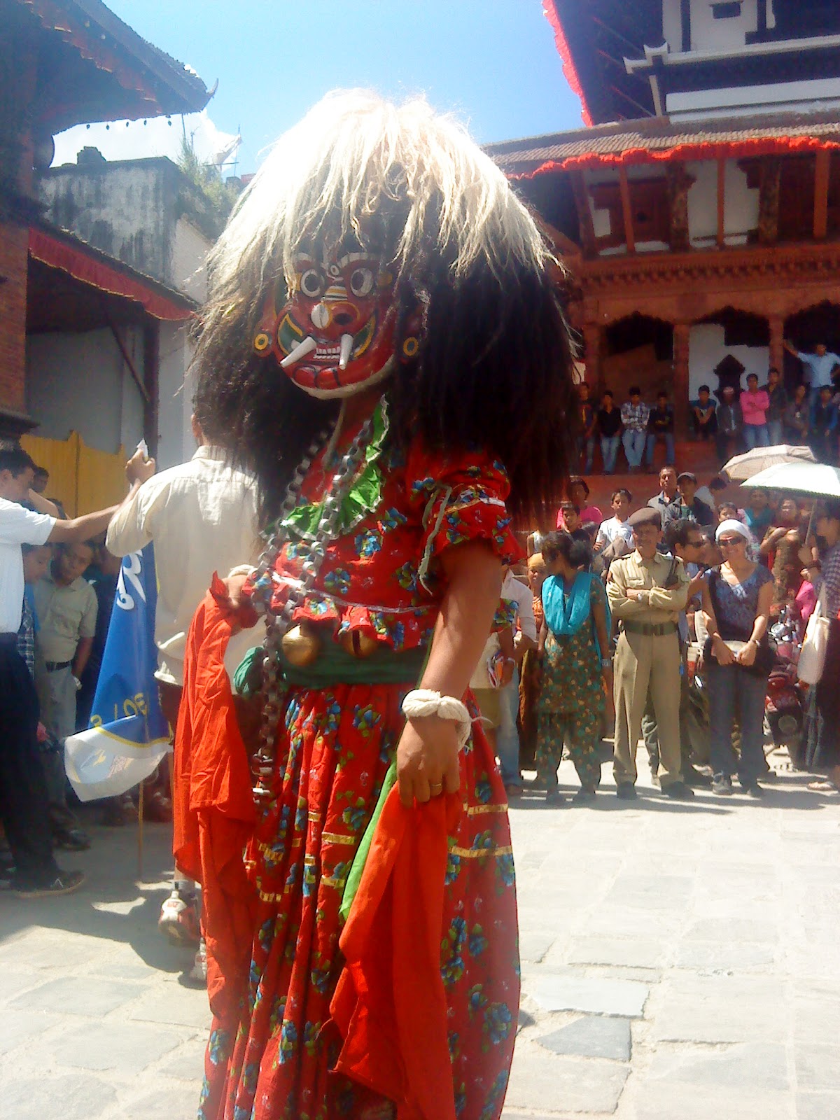 Yadhu's Blog @: The Lakhe Dance