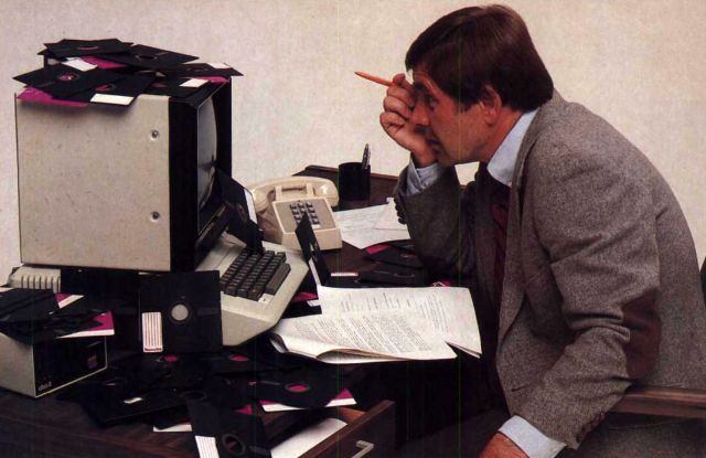Interesting Vintage Photos of Men With Computers at Workplaces in the ...