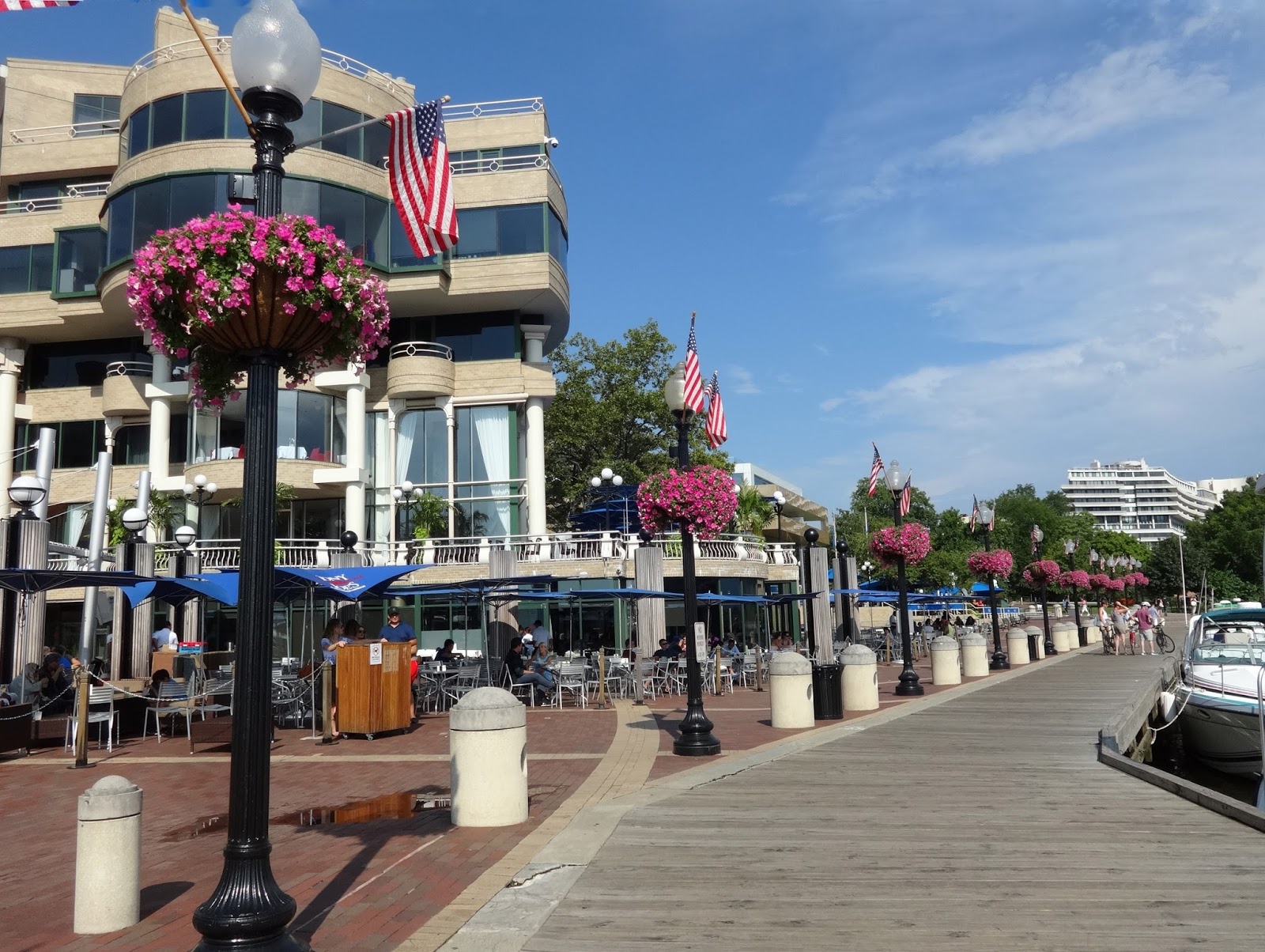 Jax Stumpes: The Washington Harbour (8/6/2016)