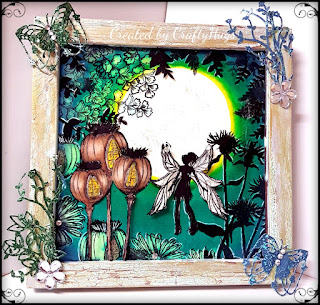 CraftyHugs: Framed woodland scene