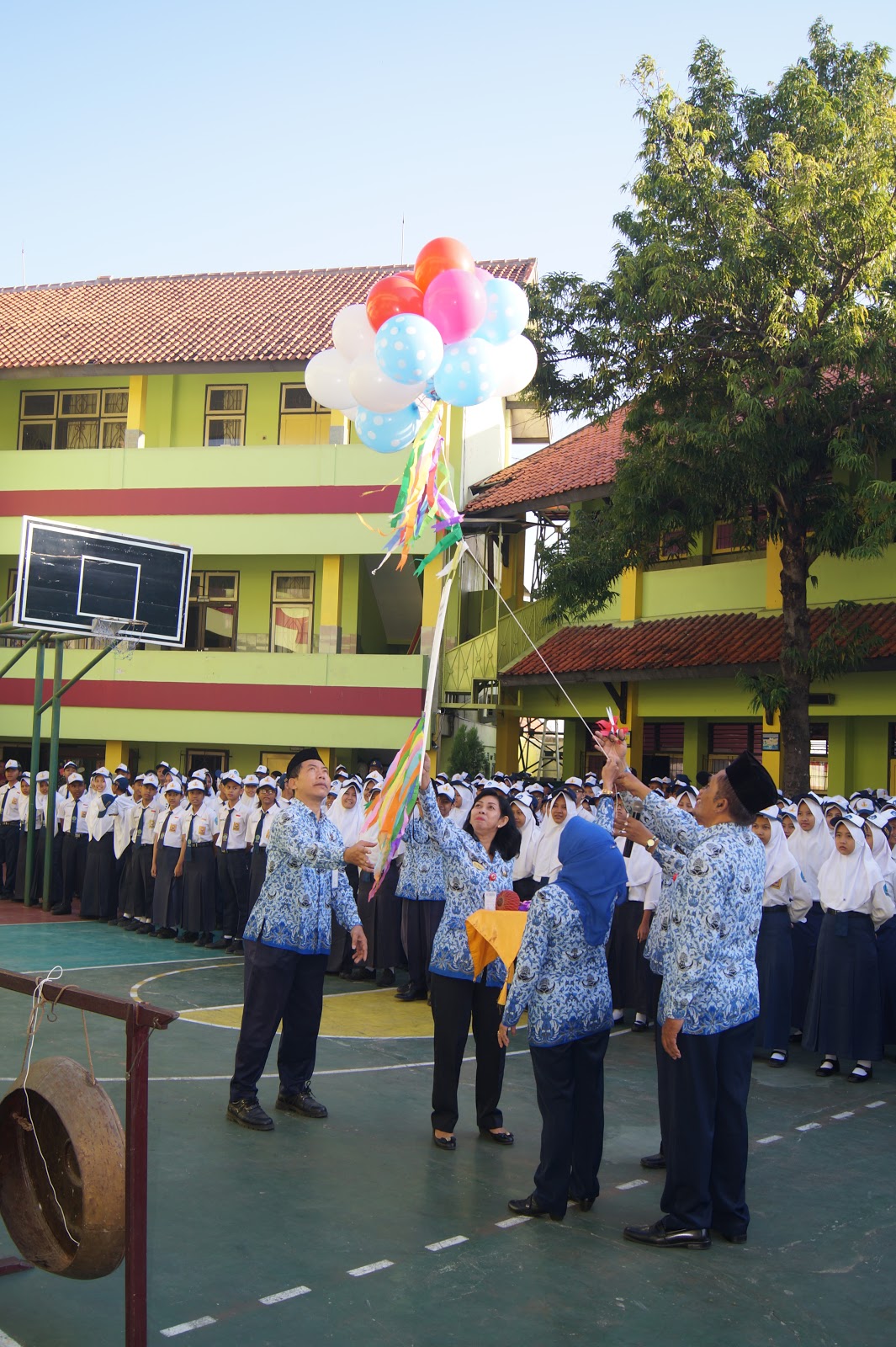 SMP NEGERI 8 SEMARANG: Pelaksanaan MPLS Siswa Baru SMP Negeri 8 ...