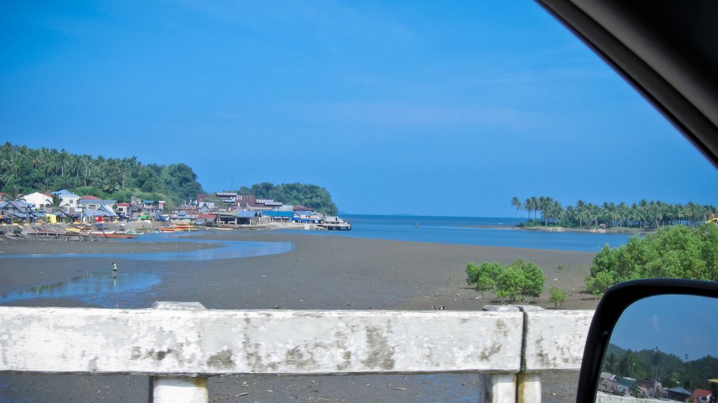 BEACHES AND CHURCHES: BINOGAWAN BEACH, SAN POLICARPO, E. SAMAR AND THE ...