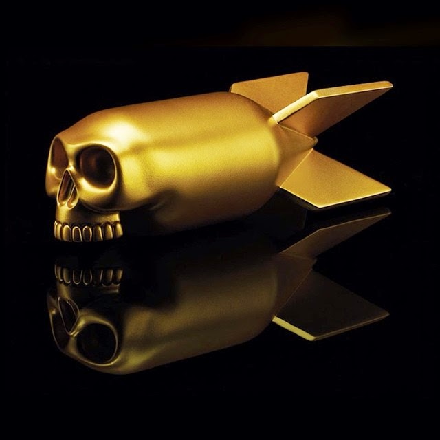 Dunny Addicts: Preview: 7.5" Skull Bomb - Gold Edition by Jason Freeny ...