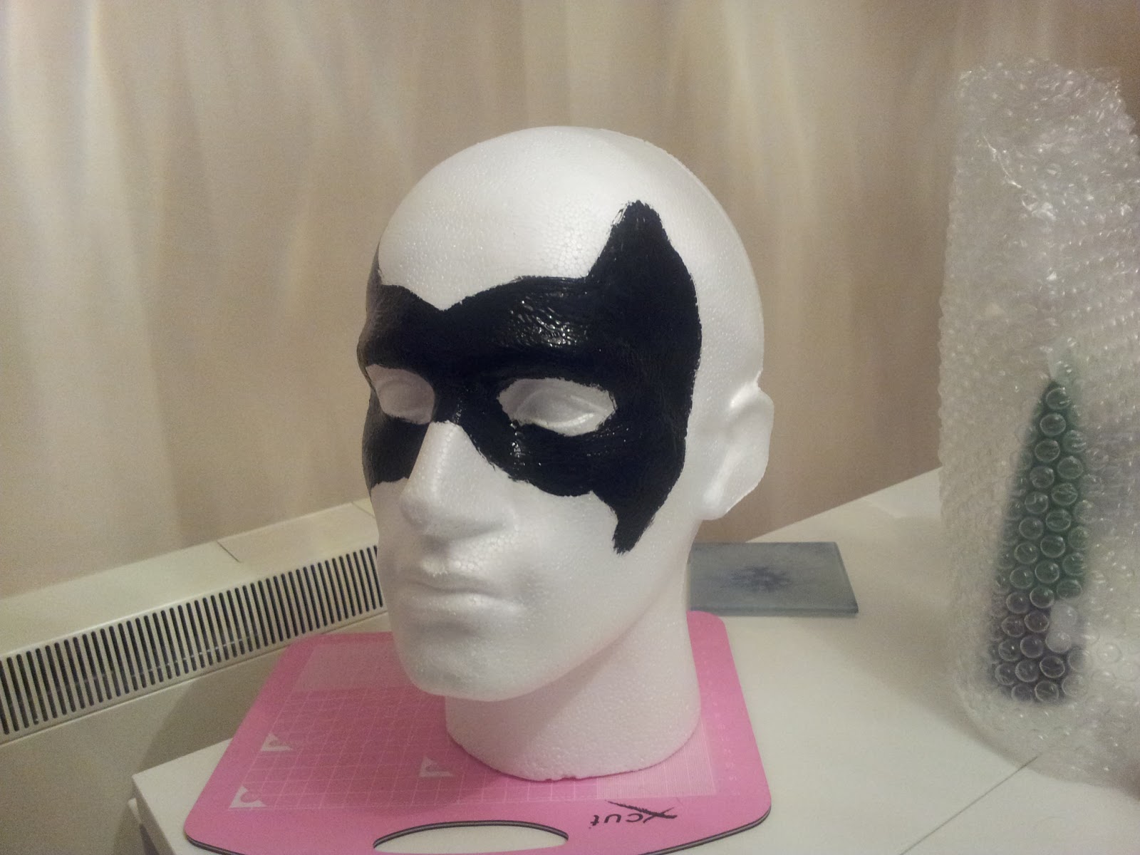 A Marvelous Craft Journal: Playing with latex: Mask making