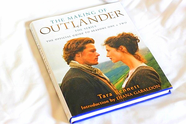 THE MAKING OF OUTLANDER | DIANA GABALDON | POR TARA BENNETT | UNBOXING ...