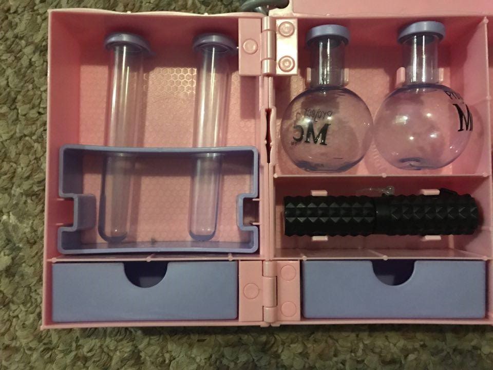 New Age Mama: Holiday Gift Guide - Project Mc2 Ultimate Spy Bag