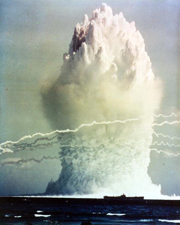 Wallpapers Unlimited: What Happens when a Nuclear Bomb Explodes