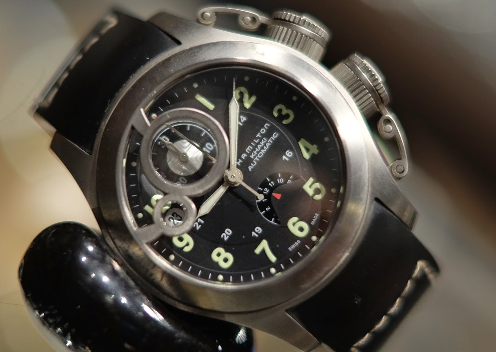 . H o b i J a m . : (SOLD) Hamilton Khaki Titanium H777460 Valjoux 7750 ...
