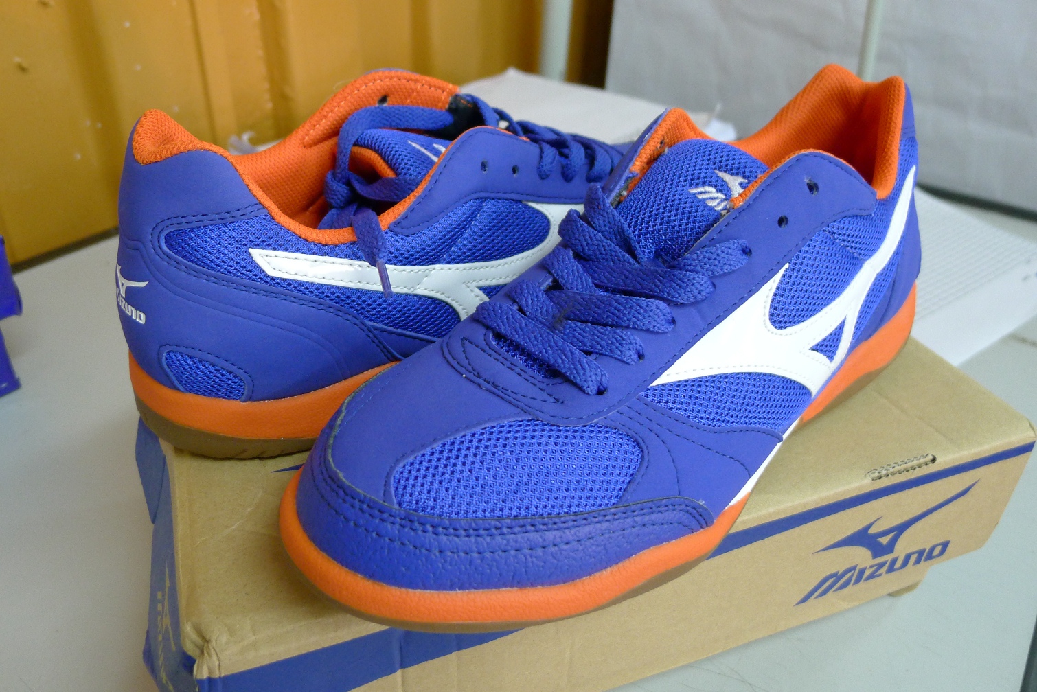 SEEK A SHOES: Mizuno Futbol Sala 3 - Last Pair