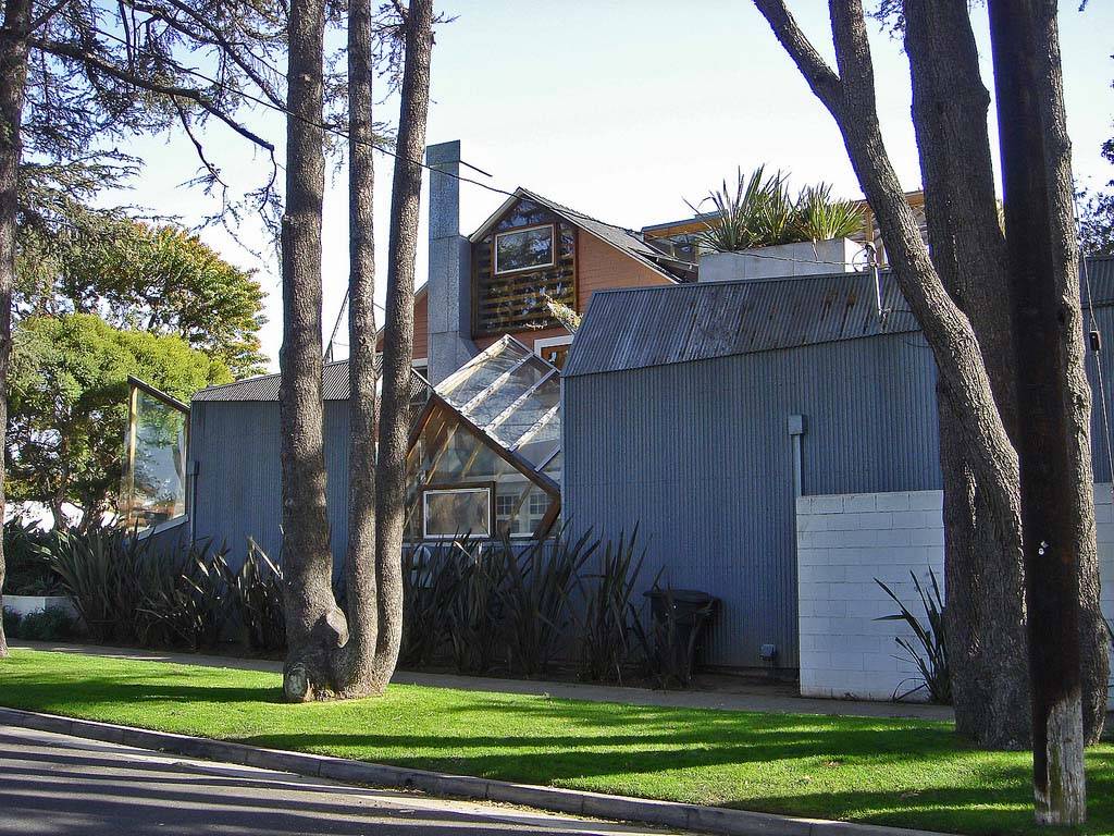 ARCH1201 Studio3: Frank Gehry House Santa Monica