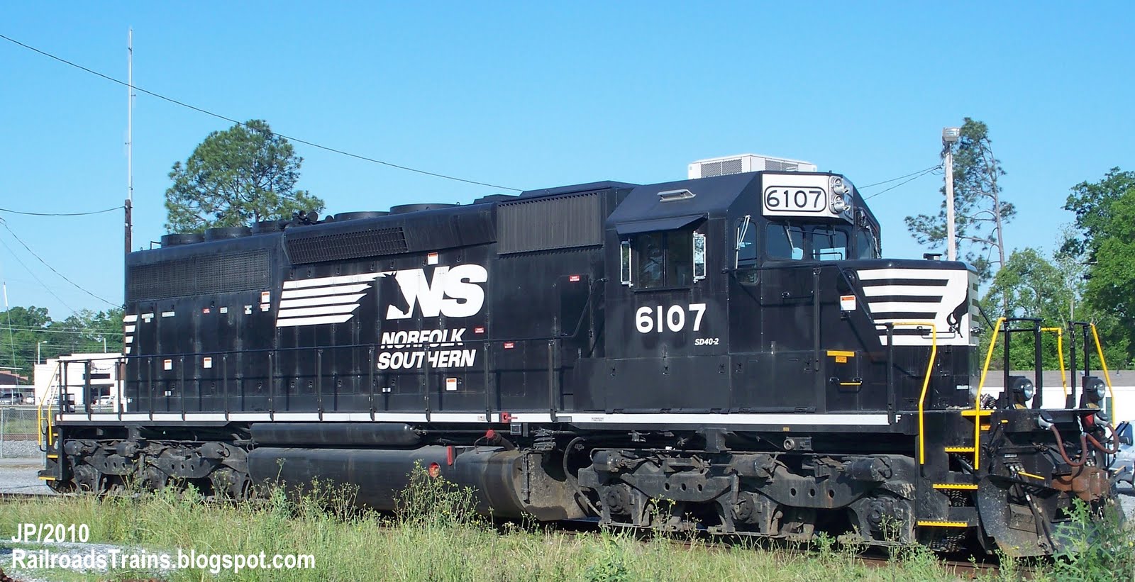 RAILROAD Freight Train Locomotive Engine EMD GE Boxcar BNSF,CSX,FEC,Norfolk Southern,UP,CN,CP ...