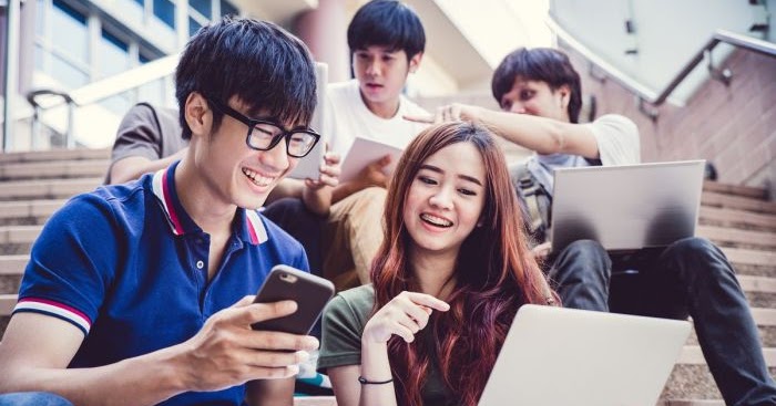 REMAJA DAN CABARAN PADA ABAD KE-21