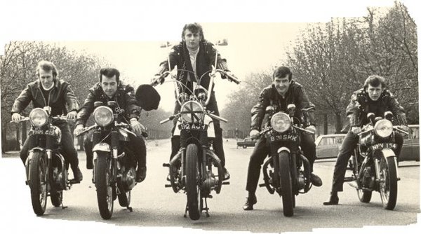 Speedboys: Ton up boys and cafe racers /2