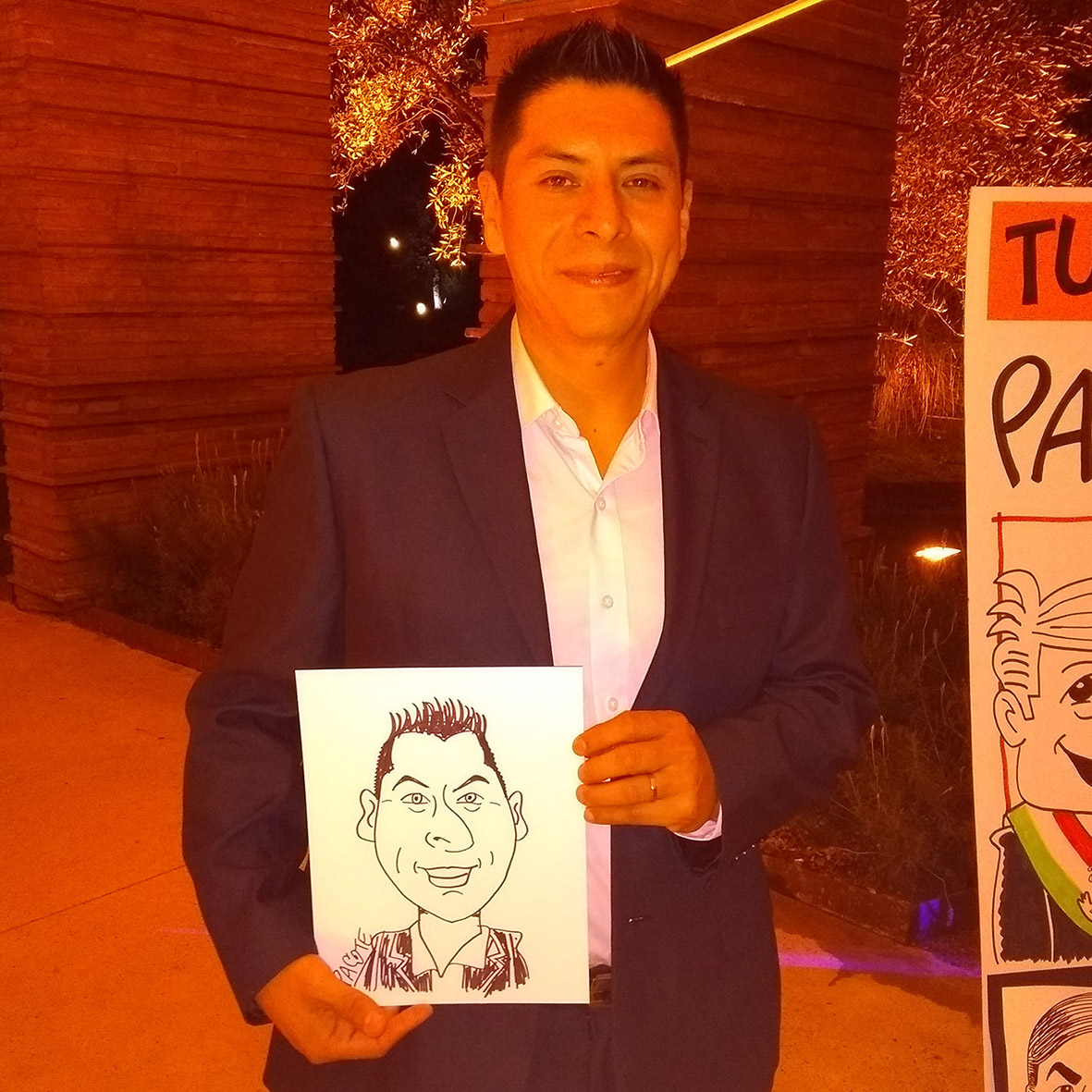CARICATURISTA PACOTE: HACIENDO CARICATURAS EN LA POSADA DE FERRERO