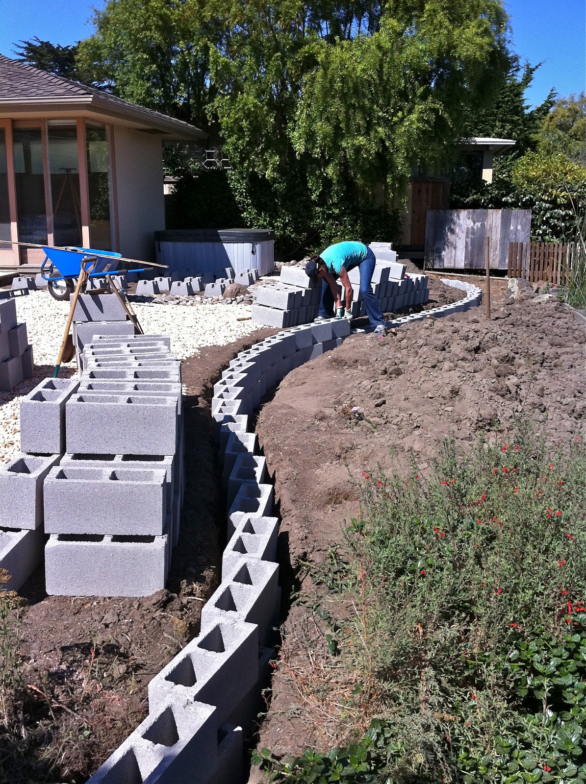 Curved Cinder Block Retaining Wall
