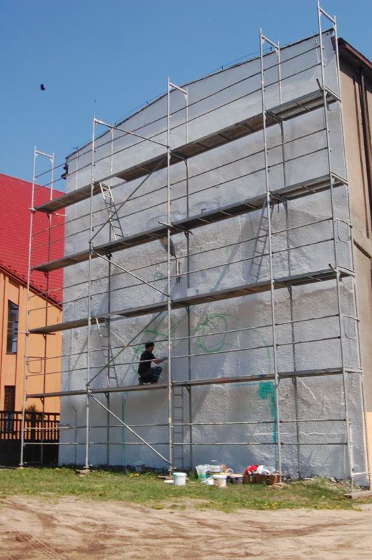 Robert Proch New Mural In Warsaw, Poland – StreetArtNews