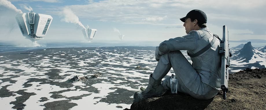 OBLIVION Is Big, Beautiful And Uninspired | The Daley Screening