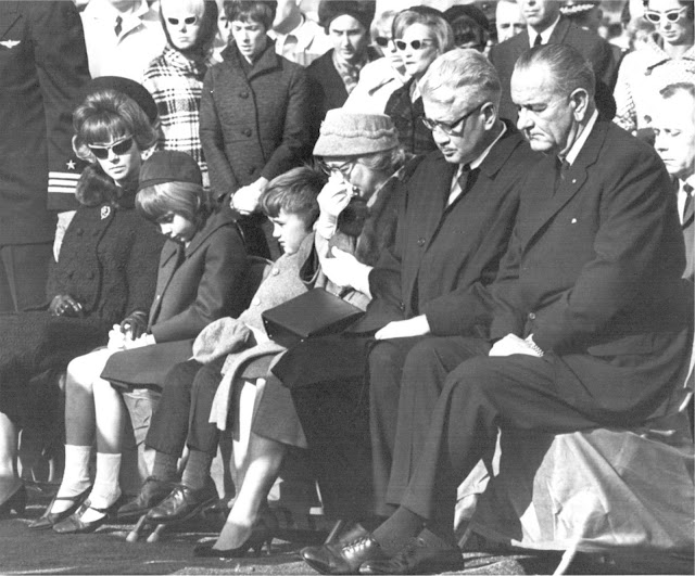 Roger Chaffee: Astronaut: Apollo 1: Fire in the Cockpit