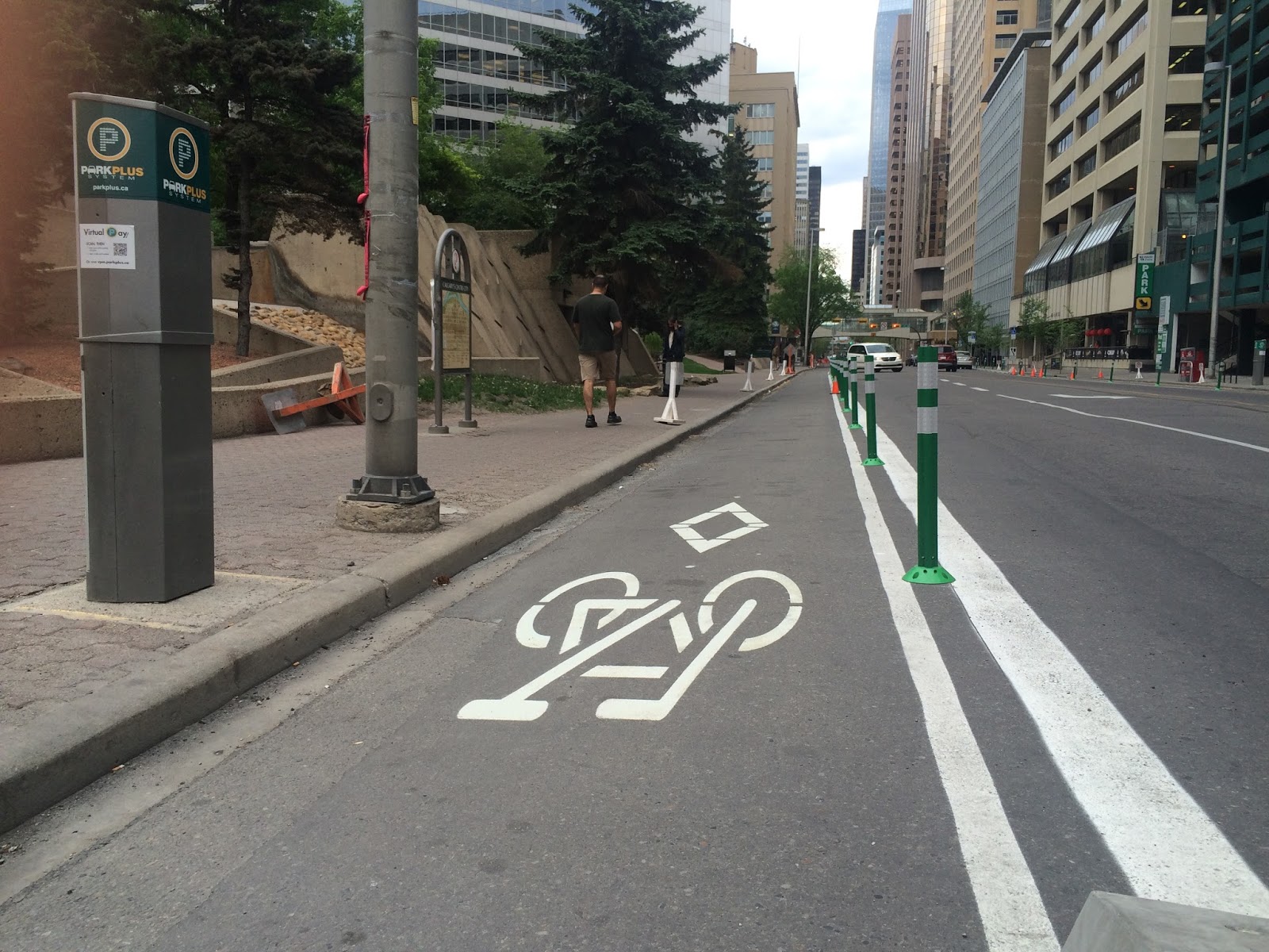 The South Fraser Blog: Calgary's new cycle track network a good example ...