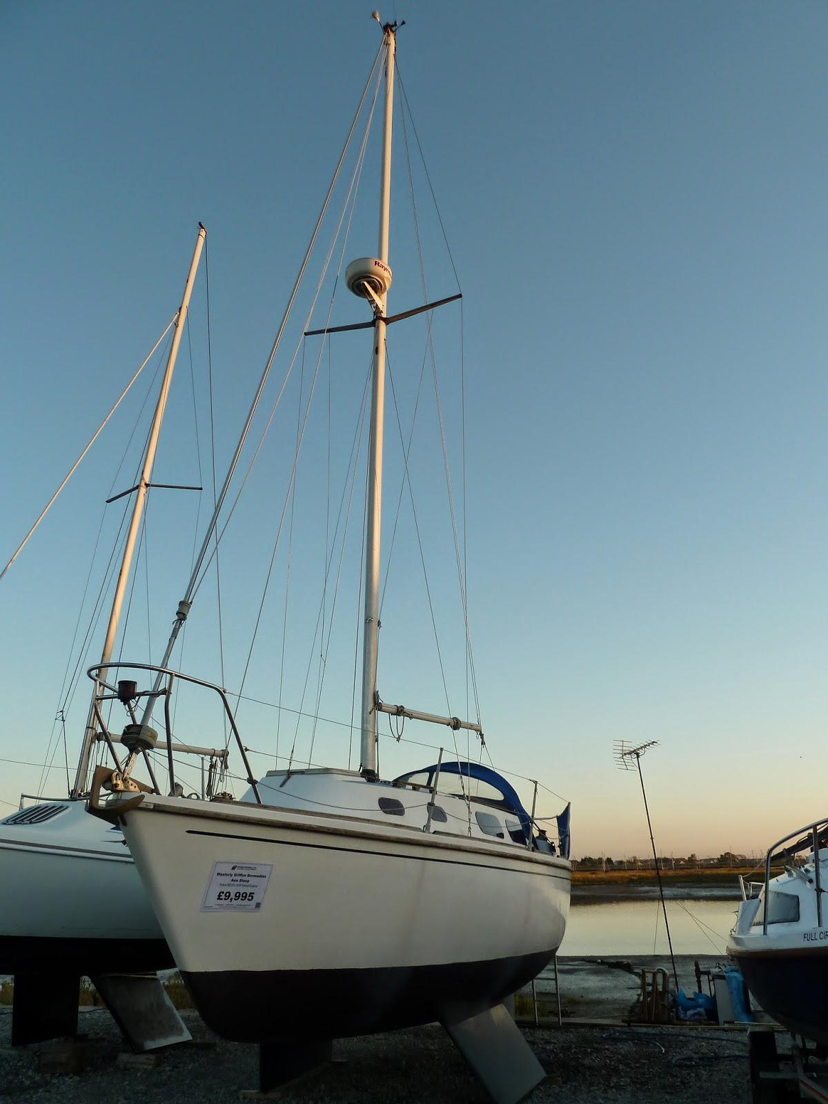 Westerly Griffon refit: Westerly Griffon. Nice boat, in need of lots of ...